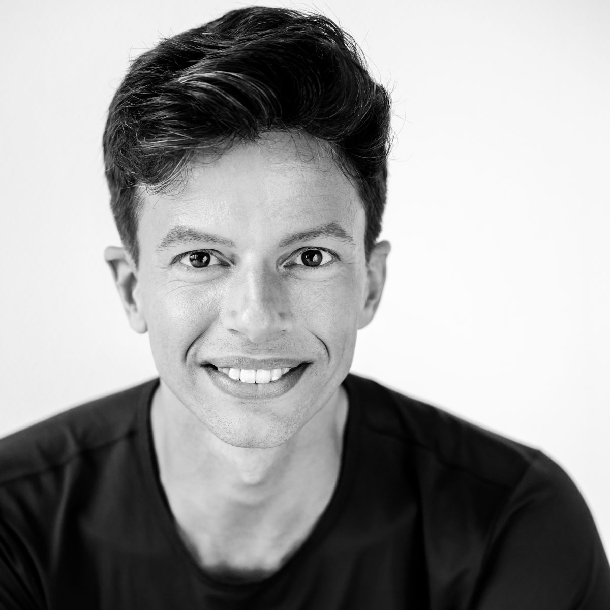 Roger Van der Poel – Freelance Artist - Les Hivernales de la Danse